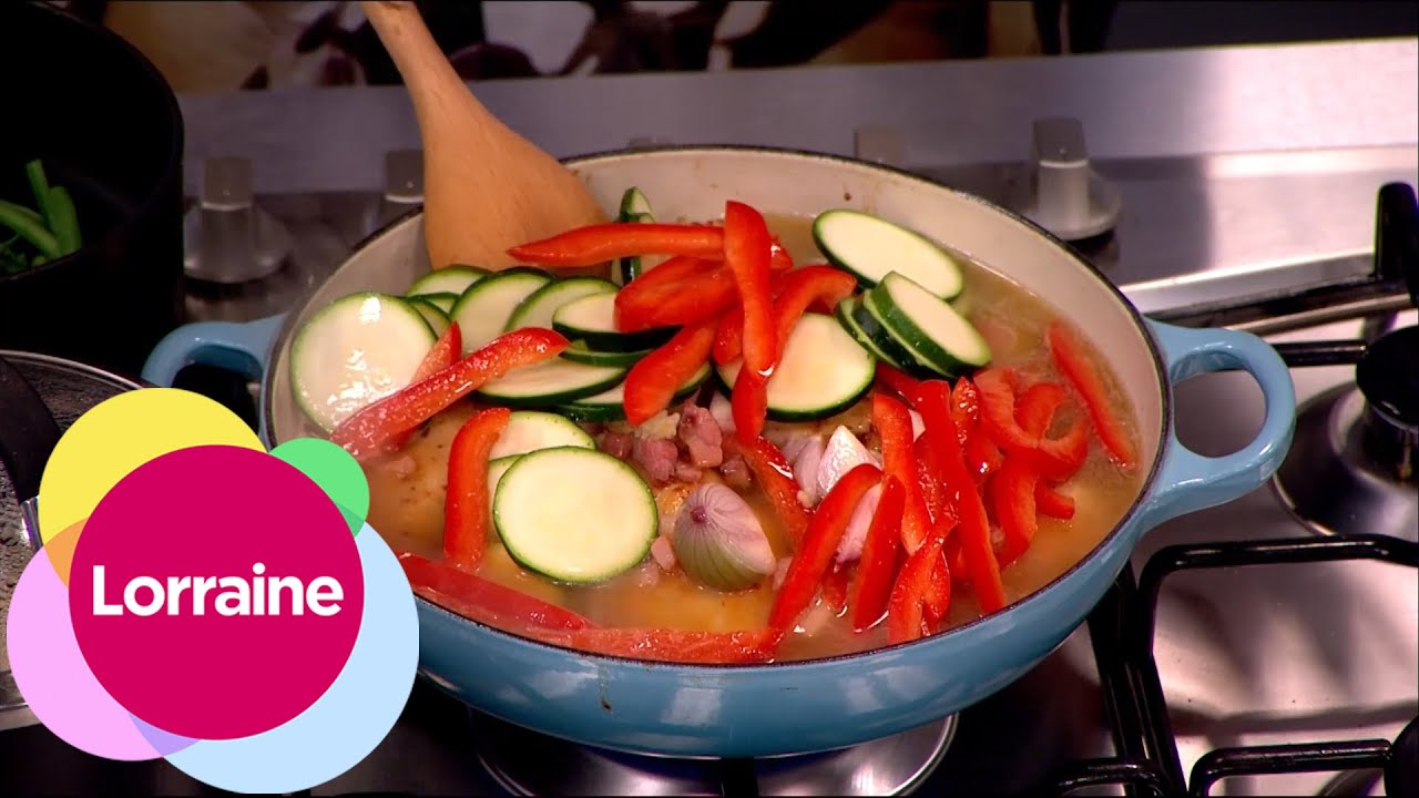 Sally Bee's Healthy Chicken Casserole | Lorraine - YouTube