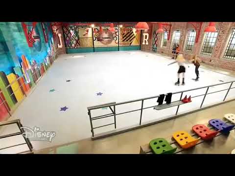 Soy Luna 3 - Emília cai na pista e Luna humilha ela (Cap 26 ) HD