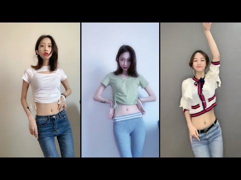 Long-legged jeans girl dancing hot from Tik Tok