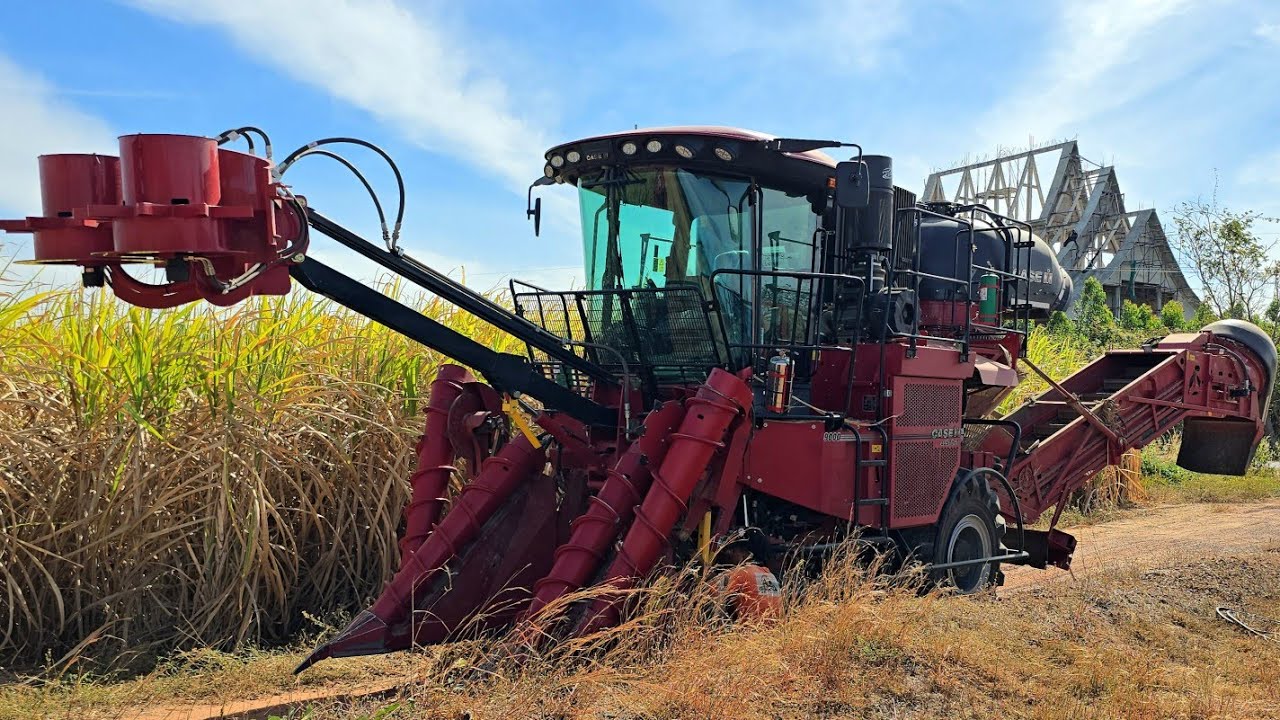 ใหม่ล่าสุด รถตัดอ้อยCASE A9000จัดมาในราคา12,000,000ปลายๆ - YouTube