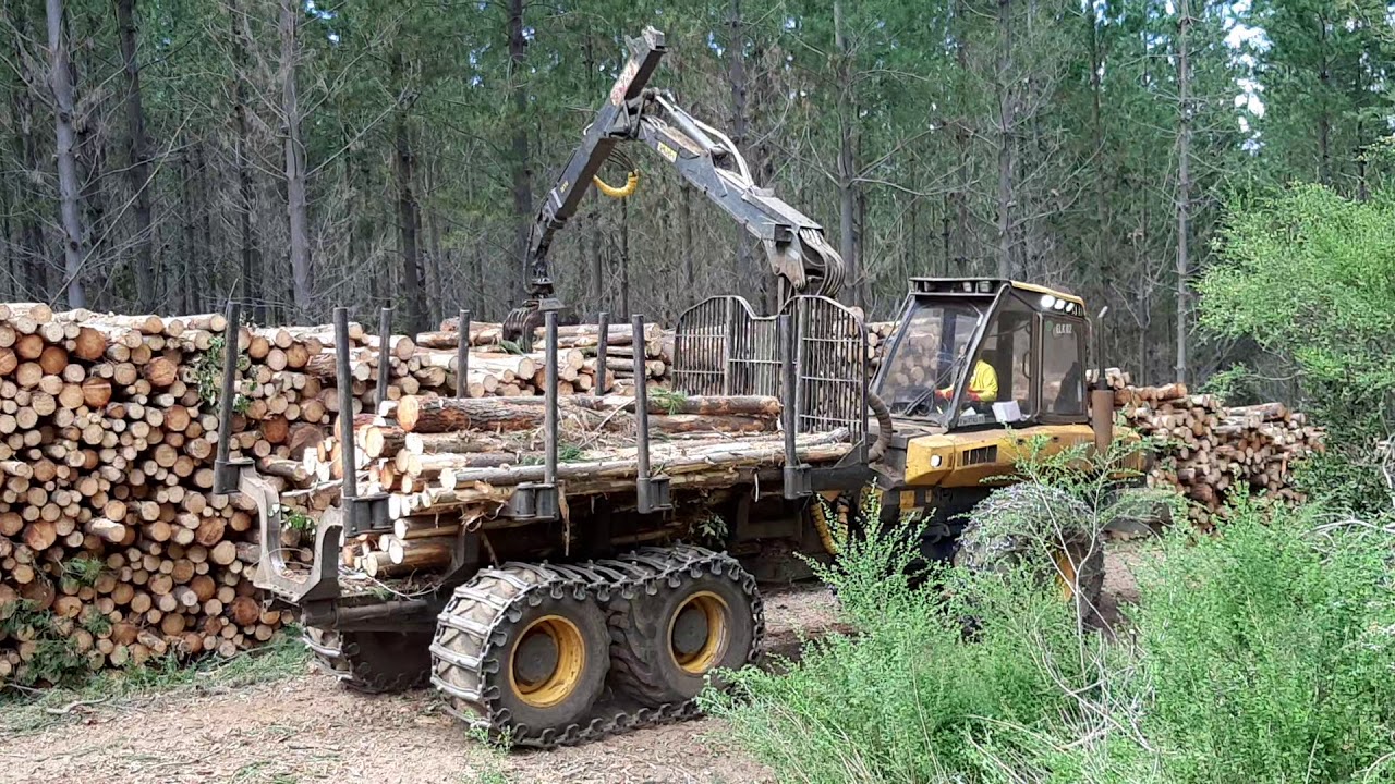 Forwarder Ponsse Elk 6×6 arrumando - YouTube