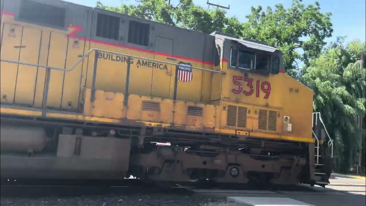Up 5319 IOANP going through Pleasanton - YouTube