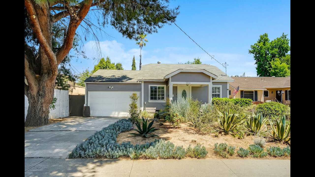 VIDEO TOUR 14043 CALVERT ST - YouTube