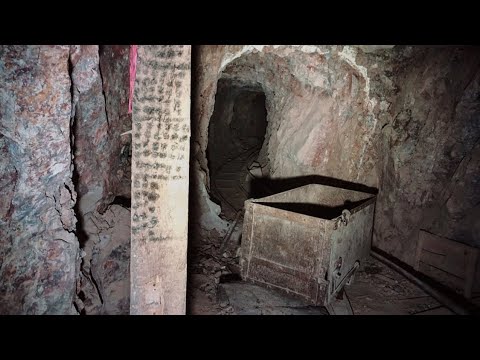 Tight fit into a hidden gold mine - YouTube