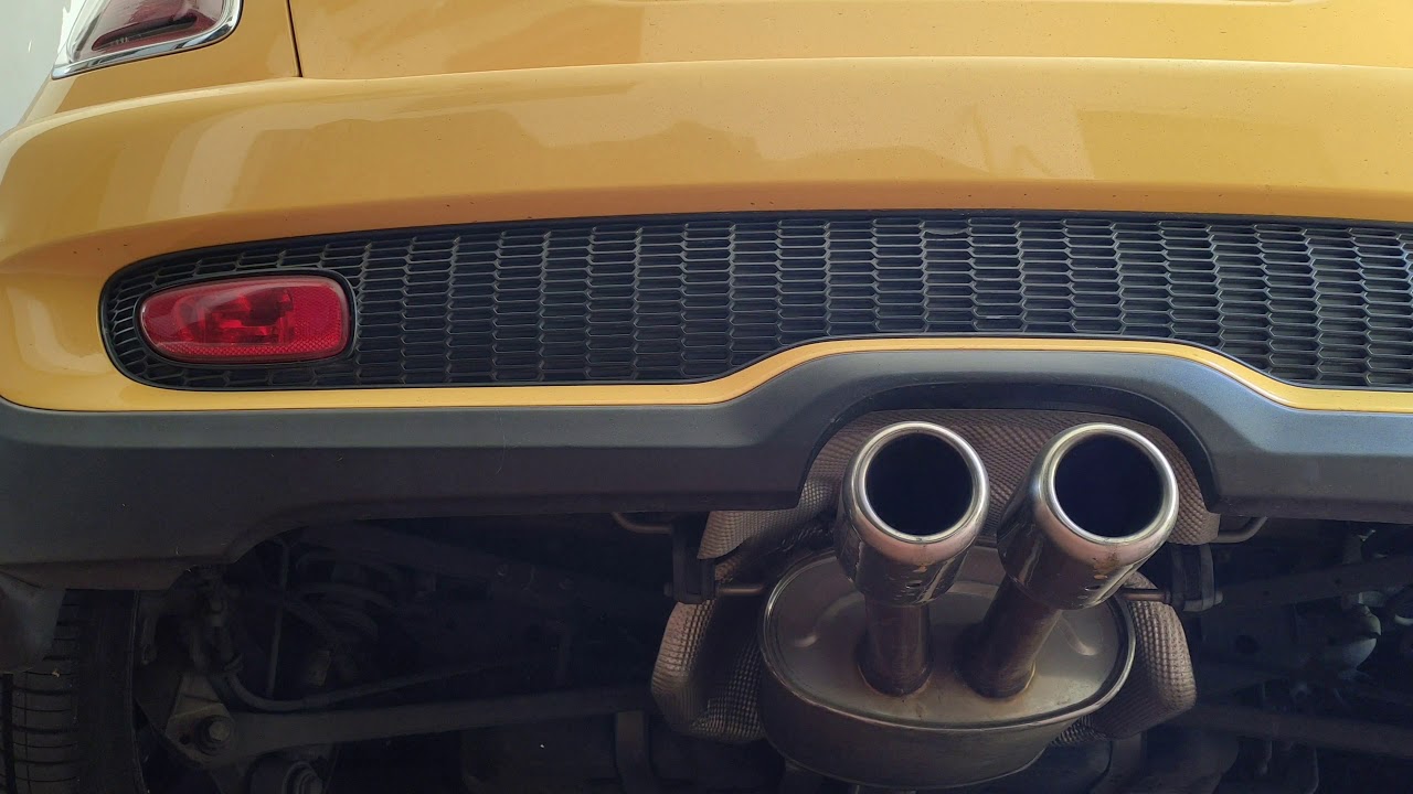 White smoke coming from Mini 2008 Cooper S R56 - YouTube