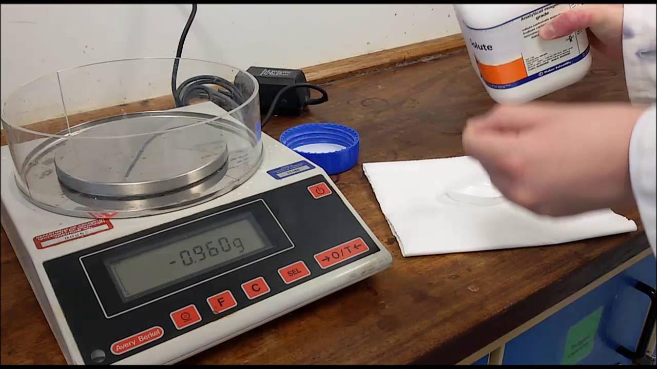 Preparing a standard solution - YouTube