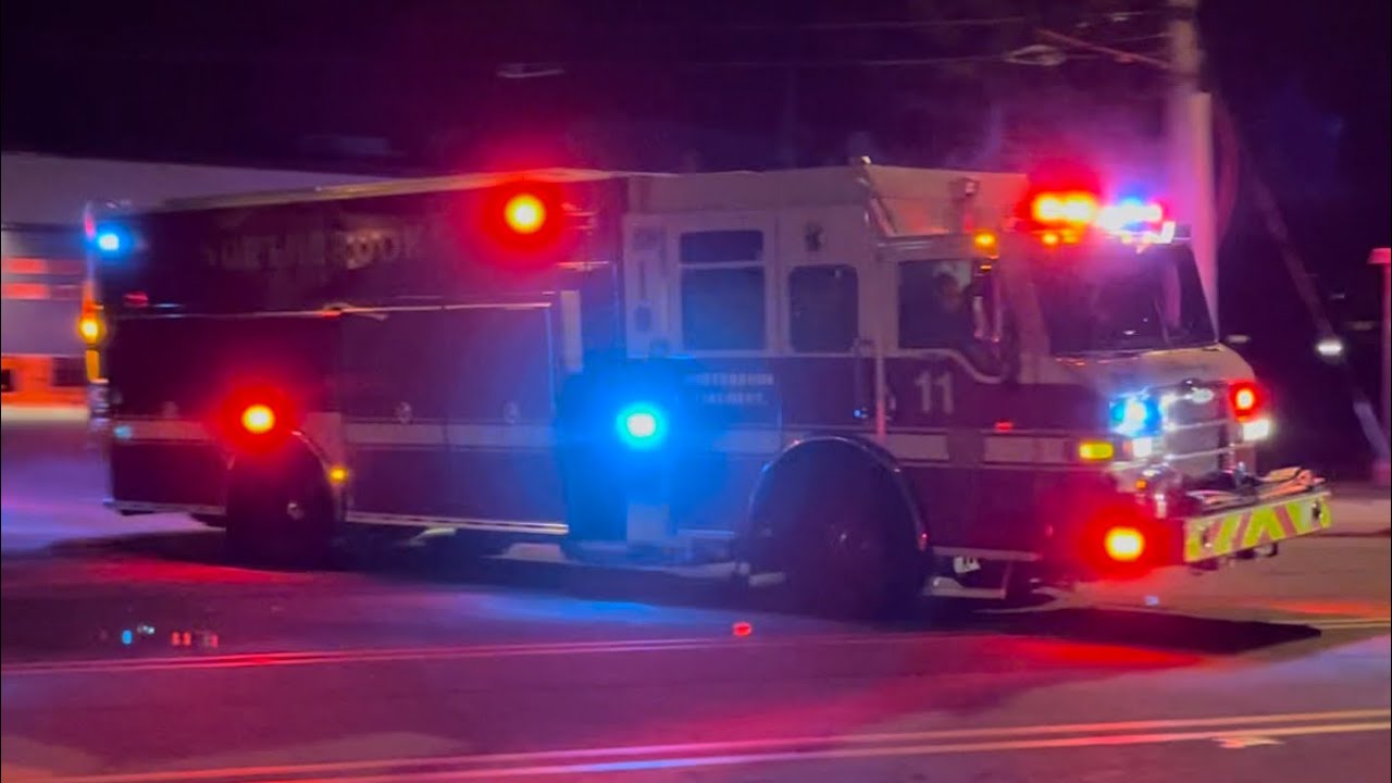 Northbrook Fire Department Ambulance 11 (Spare) and Squad 11 Responding ...