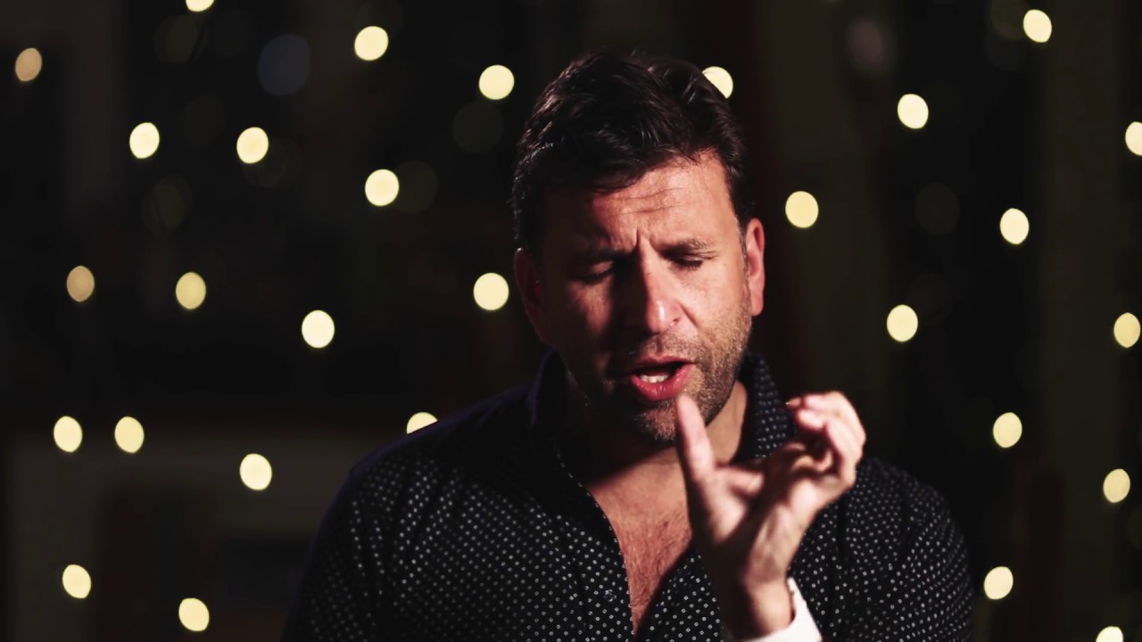 Philip Bloom introducing FUJINON new MK 15-55mm and 50-135mm lenses ...