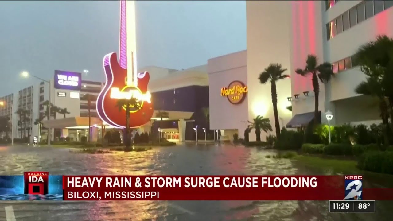 Heavy rain and storm surge cause flooding in Biloxi, Mississippi - YouTube