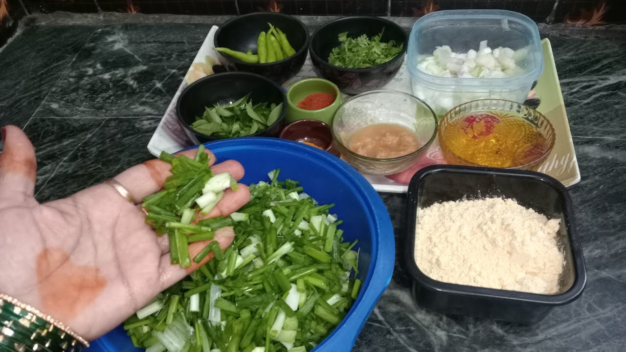 Hyderabadi style mai besan pyaz ki patti salan bahut mazedar yummy hota ...