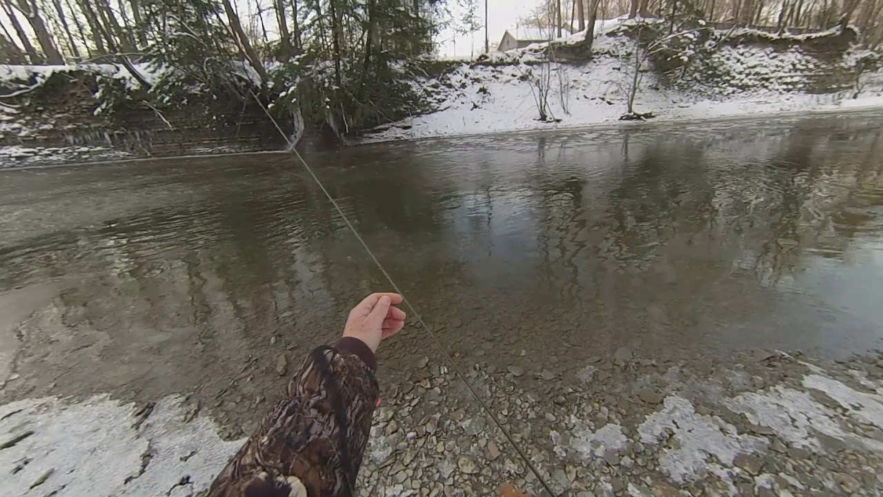 December steelhead fishing conditions - slush and skim ice - YouTube