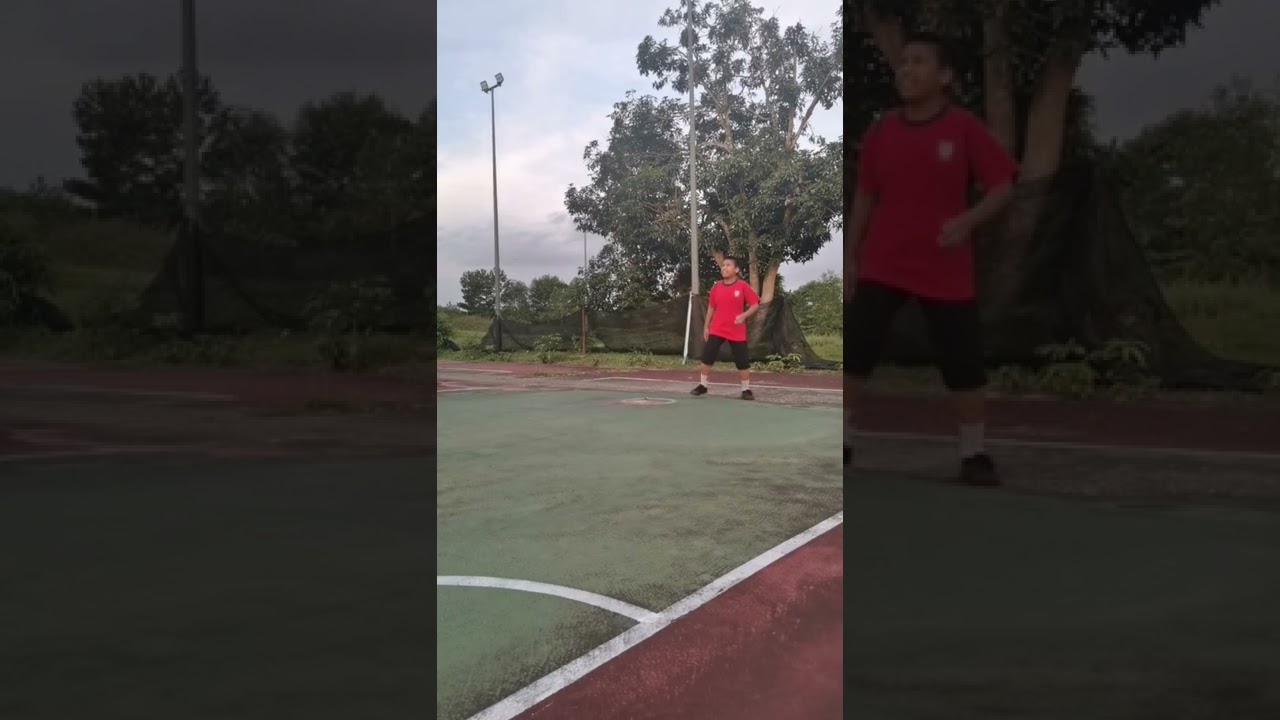 (Training ) The inside kick- Sepak takraw - YouTube