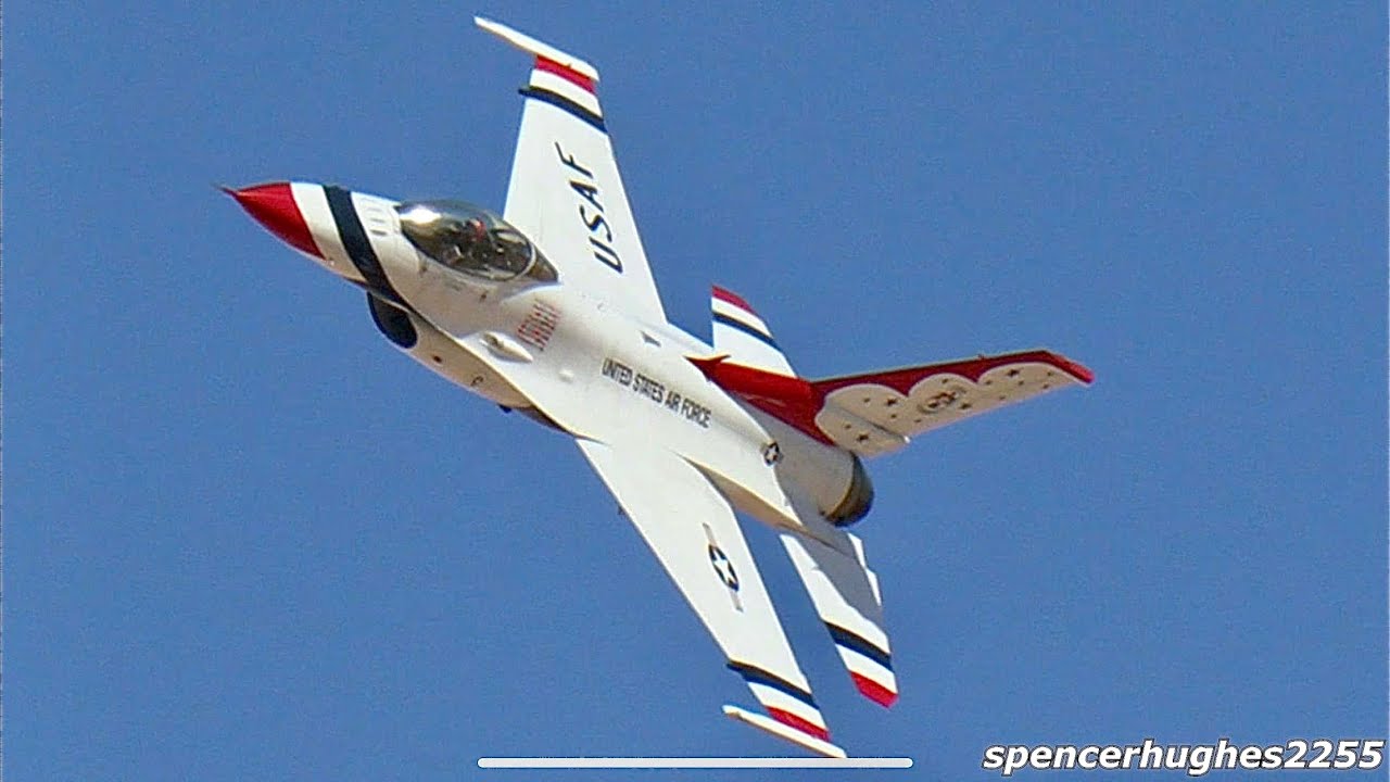 USAF Thunderbirds arrive @ NAF El Centro! - YouTube