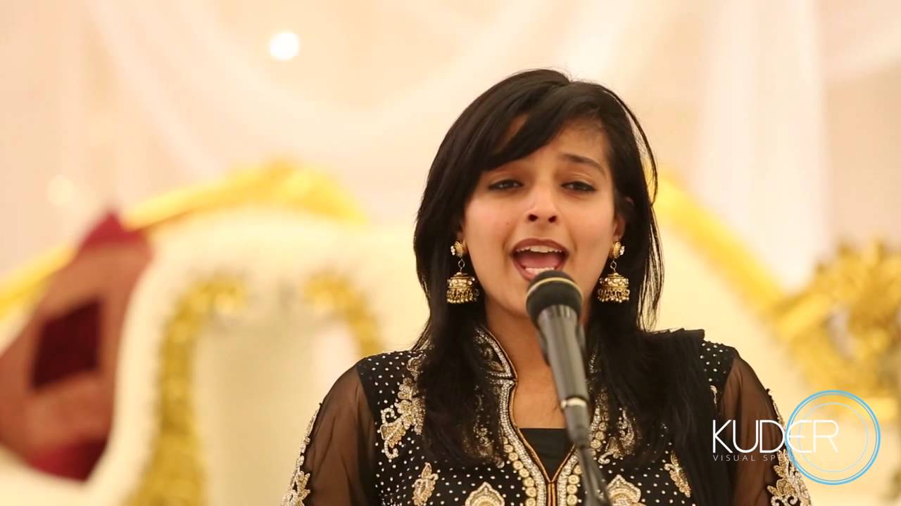 DJ Nav Entertainments singing 'Kehna Hi Kyaa' live at wedding reception ...