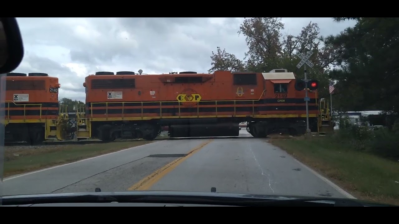 CPDR 2149,2140 with grain car out of order - YouTube