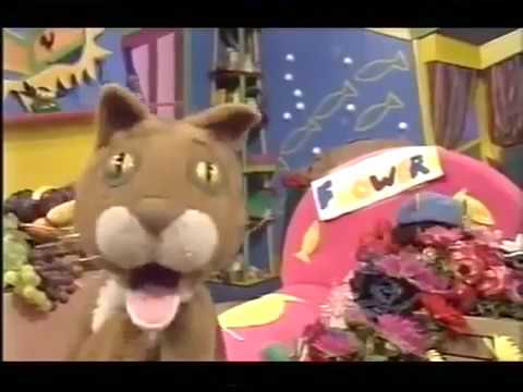 Playdays Poppy Stop -kids - YouTube