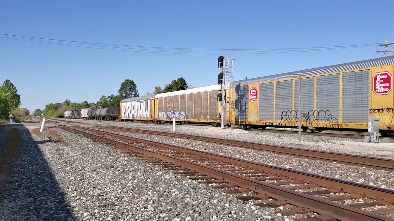 NS train #123 with 2 mid-train DPU's, including the N&W heritage unit ...