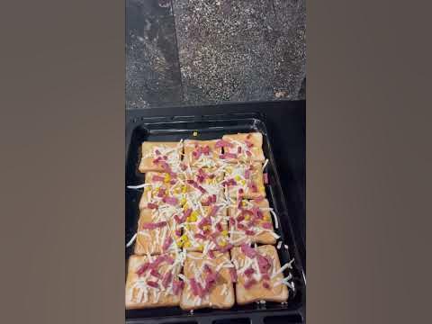 МІНІ-ПІЦА!😋СМАЧНА ТА ЛЕГКА ЗАКУСКА!🤯 #мініпіца #піца #рецепт #їжа # ...