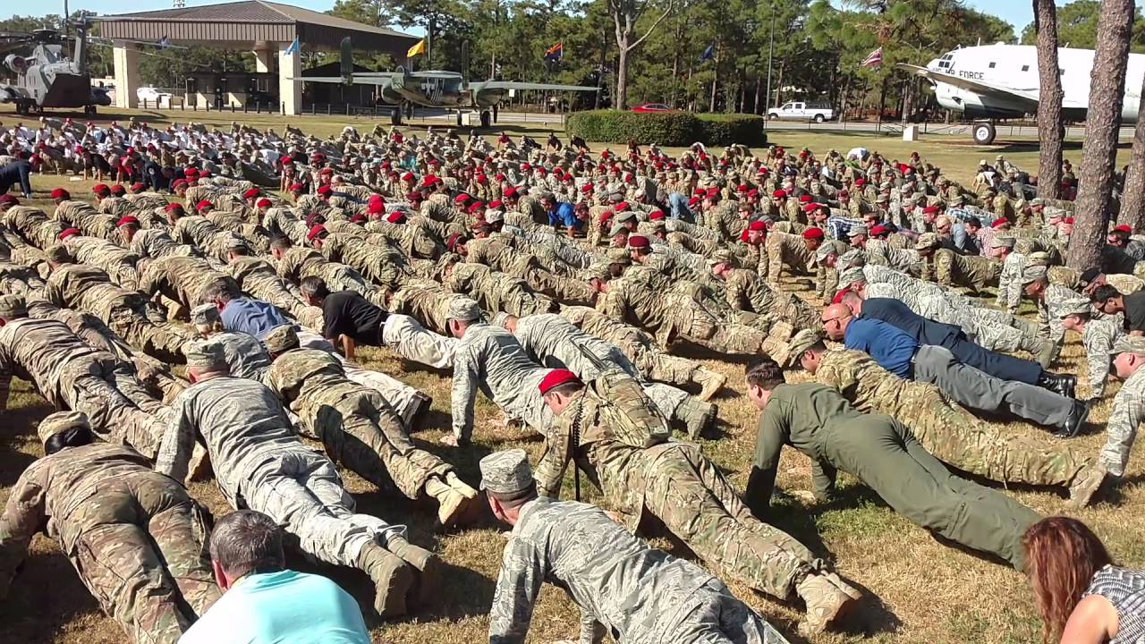 Air Force Special Tactics Memorial Push-ups - YouTube