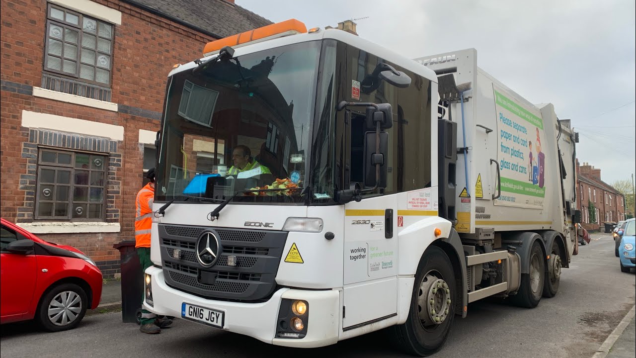 Mercedes Econic Refuse Truck On General Waste, JGY - YouTube