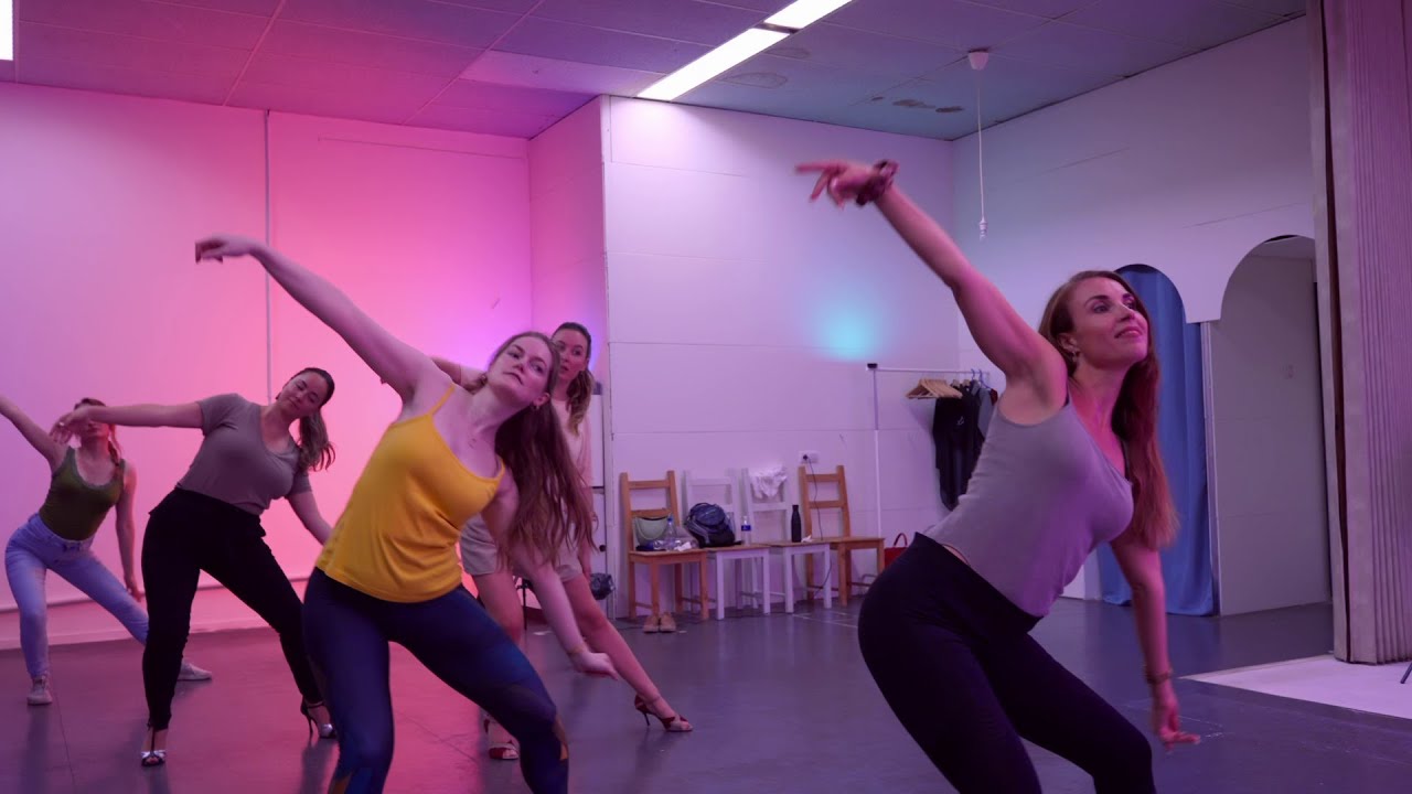 Ladies' Styling workshops by Flora Landwier and Wietske Welten in Den Bosch, NL. - YouTube