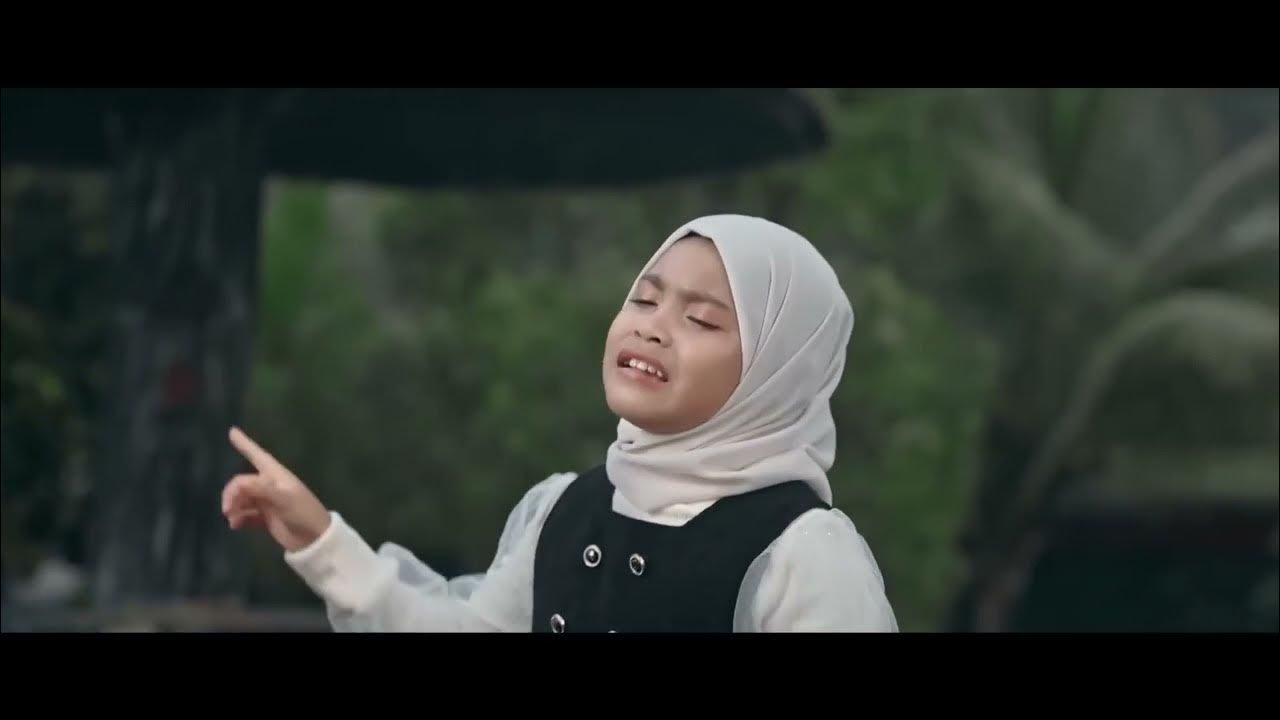 Salwa Pasya - Tungkek Mambaok Rabah Official Music Video - YouTube