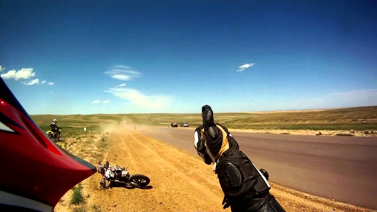 DRZ 400 SM Supermoto Race Crash - YouTube