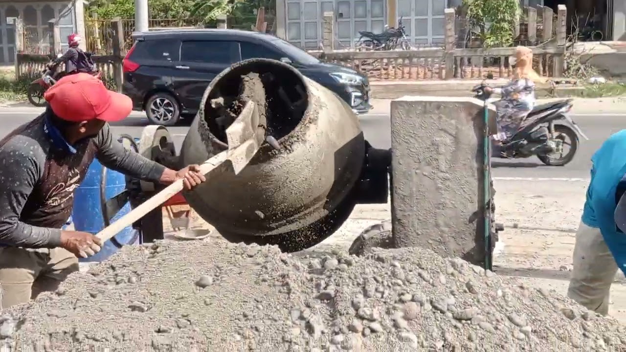 Beginilah Mesin Molen Cor Bekerja - YouTube