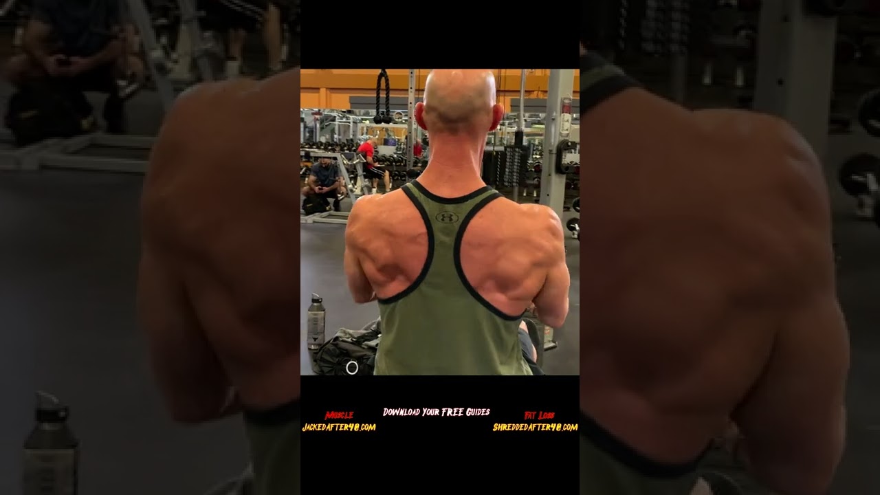 Build a Bigger Back With a Scapula Retraction Seated Row Superset - YouTube