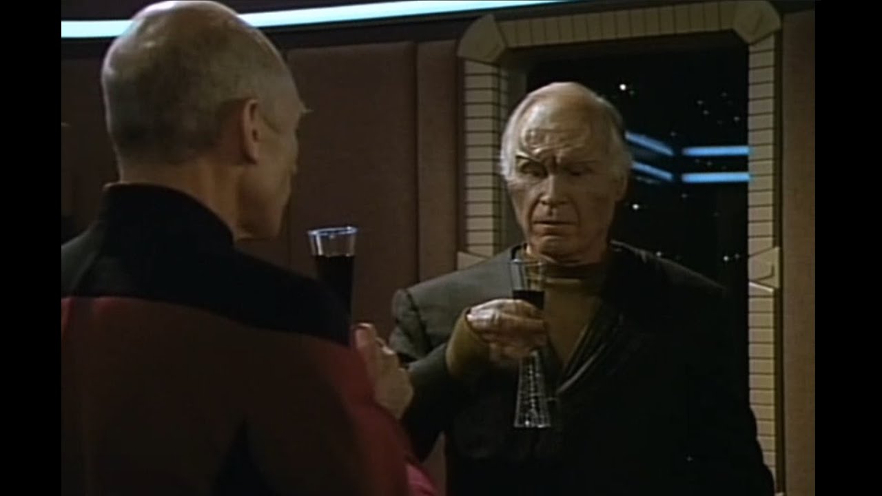 First Contact Reviewed, Star Trek TNG Season 4 Episode 15 - YouTube