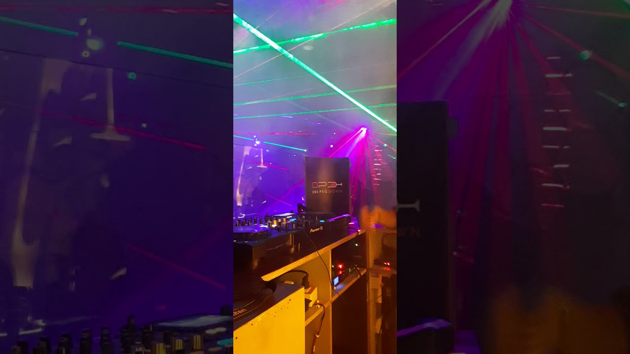 Ladki pagal he vs bebot Live mixing By Dj Asmin At One Peg Down ...