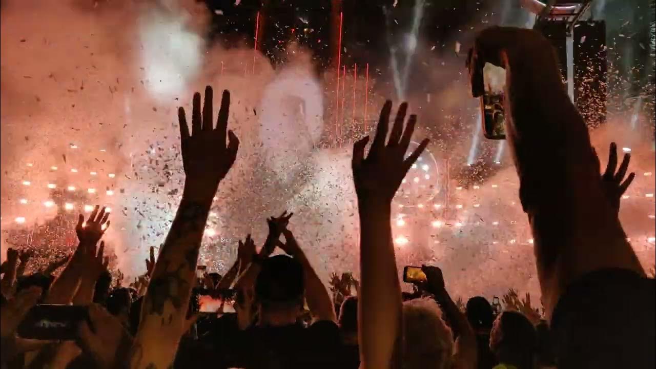 [RAMMSTEIN live in Montréal 2022] - Pussy + dick cannon - YouTube