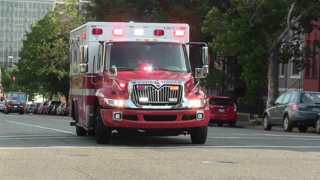 Medic 2 responding code 3 - DCFD - YouTube