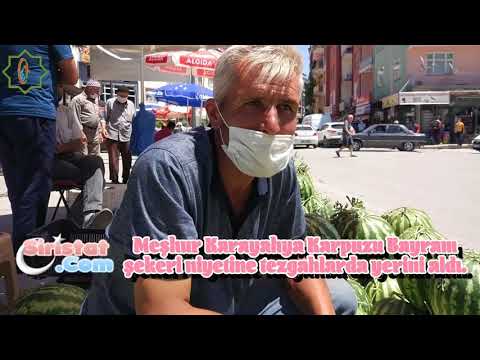 Meşhur Karayahya Karpuzu Bayram şekeri niyetine tezgahlarda yerini aldı.