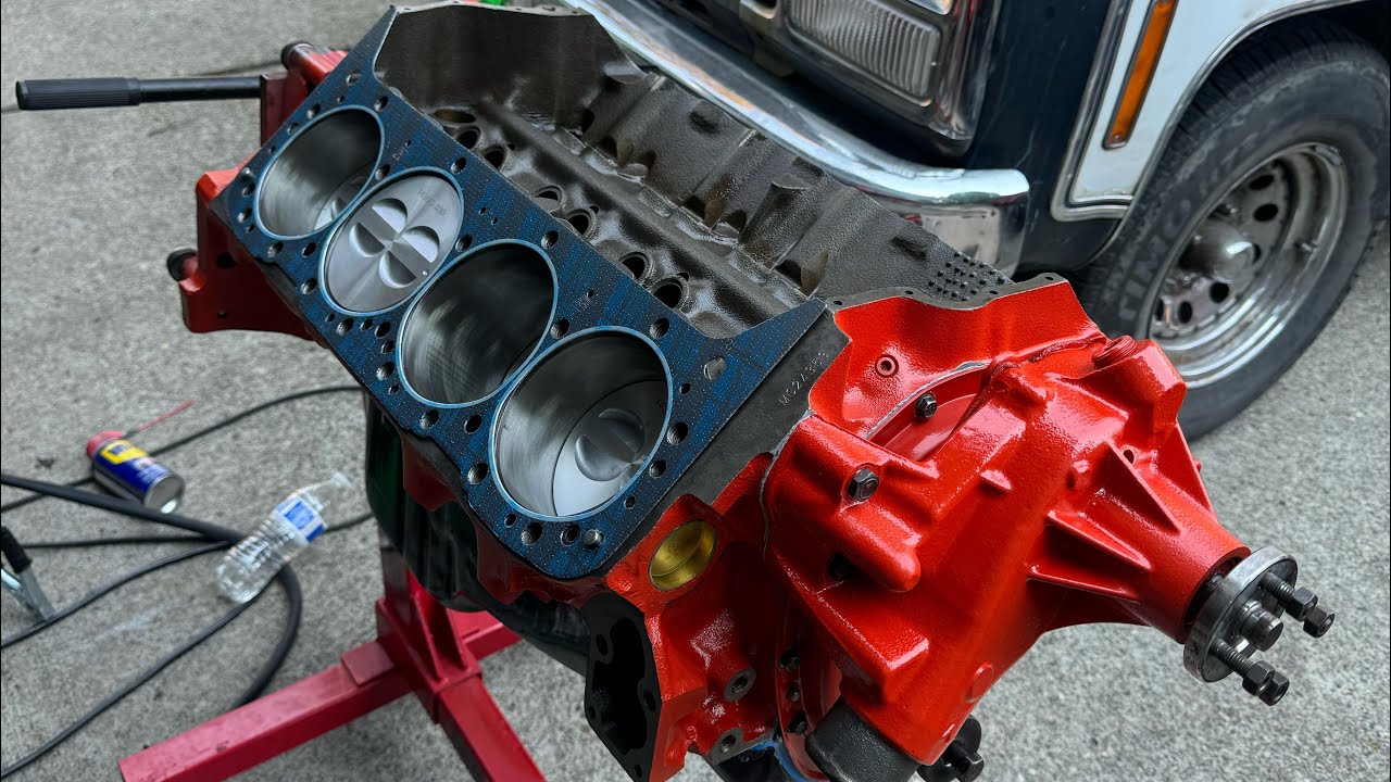 Rebuilt Chevy 350 small block. Head install - YouTube
