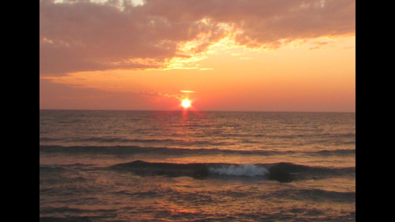 Beaches, Waves and Sunsets with Soothing, Relaxing Wave Sounds - YouTube
