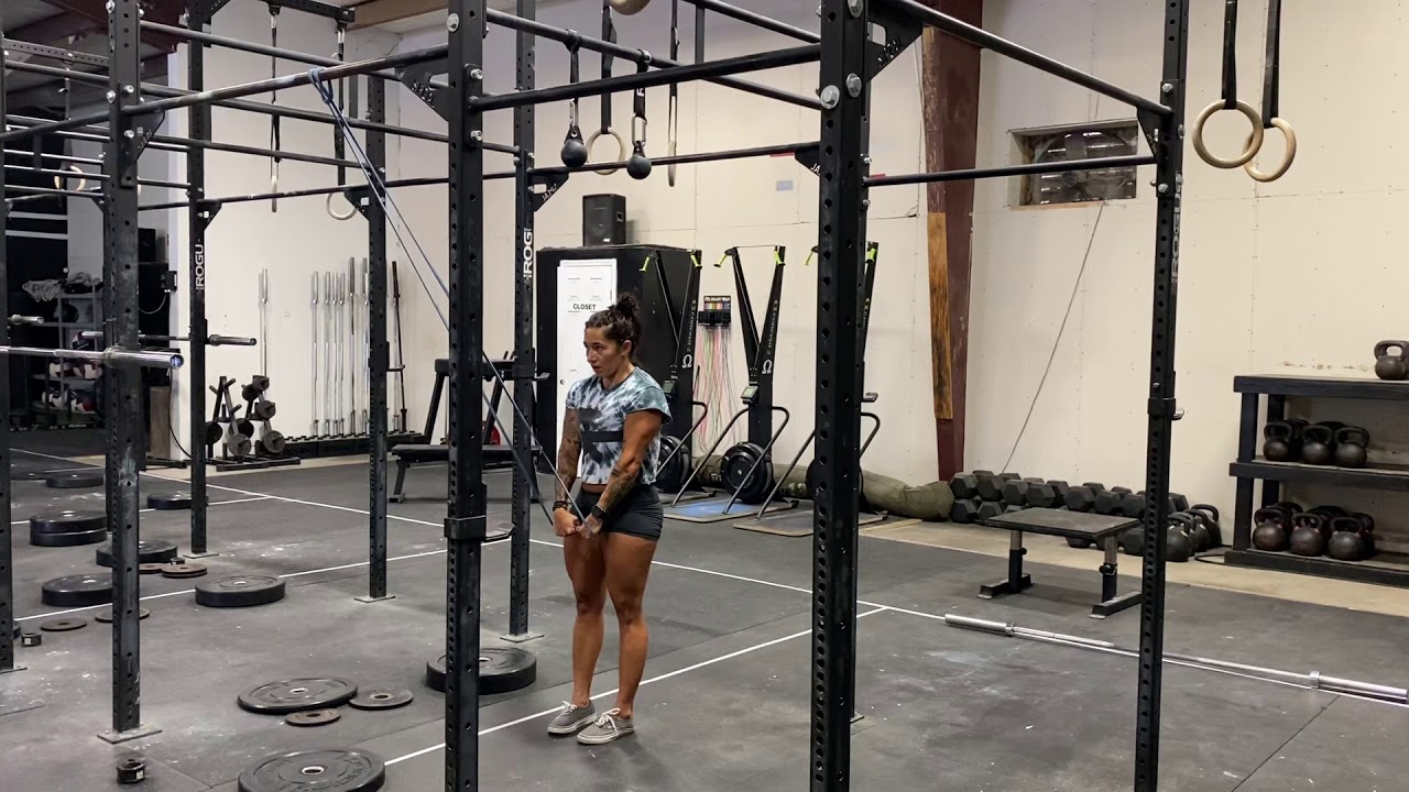 Banded Lat Activate Hold - YouTube