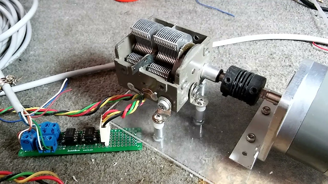 Magnetic Loop Antenna MLA Remote Control - YouTube