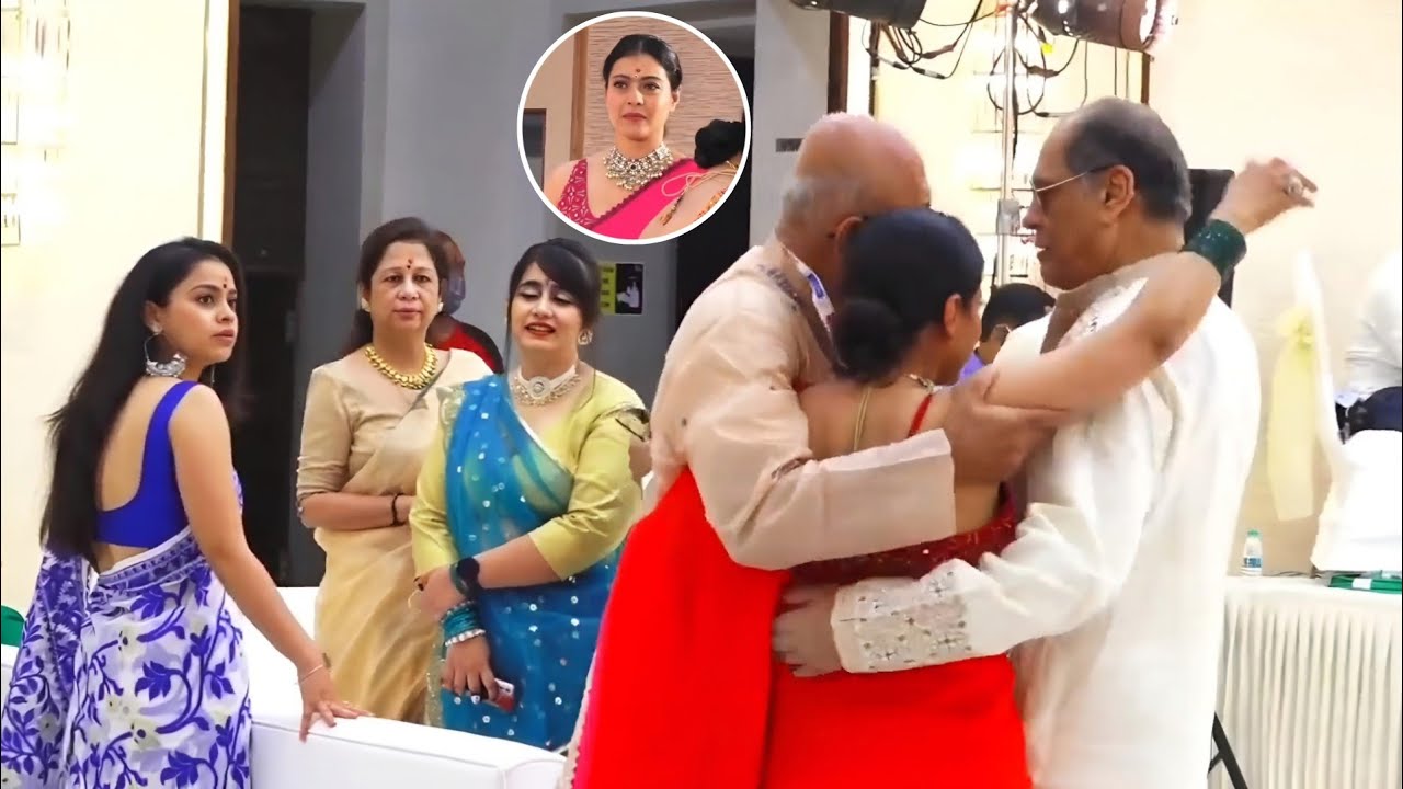 Kajol Devgan Crying And Hug Her Uncle At Durga Pooja - YouTube
