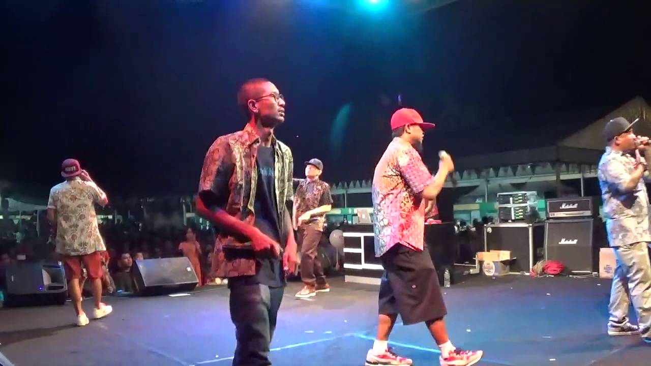 JHF - Suwukan Jaran Kepang at Festival Jajanan Bango Yk - YouTube