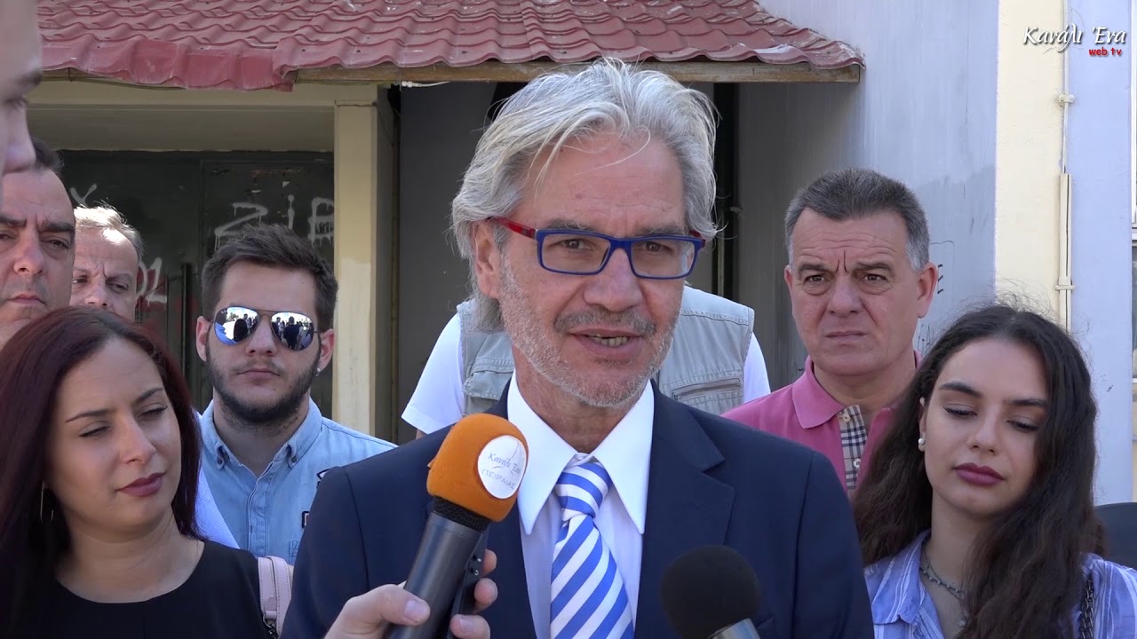 Στην Καλλίπολη Πειραιά ψήφισε ο Νίκος Βλαχάκος - YouTube