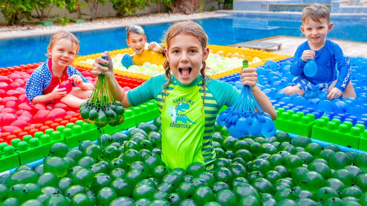 Vania Mania Kids Four Colors Water Balloons Challenge - YouTube