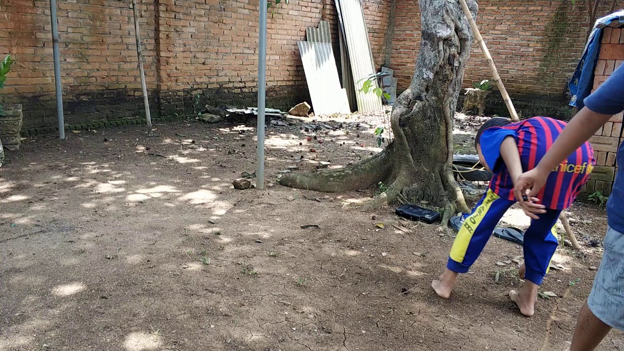 Main gundu bocil - YouTube