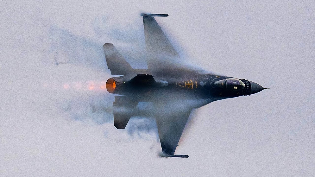 Flight of 4 F-16s vs an SA-10 battery (Season 2 Ep.1) - YouTube