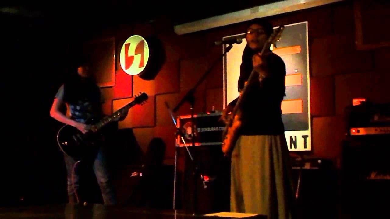 Fleur - Dust Cake Boy (Babes in Toyland Cover) - YouTube
