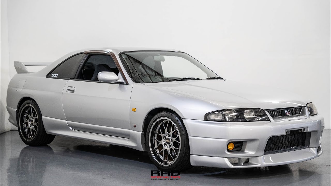 1995 Nissan Skyline GTR V-Spec - YouTube