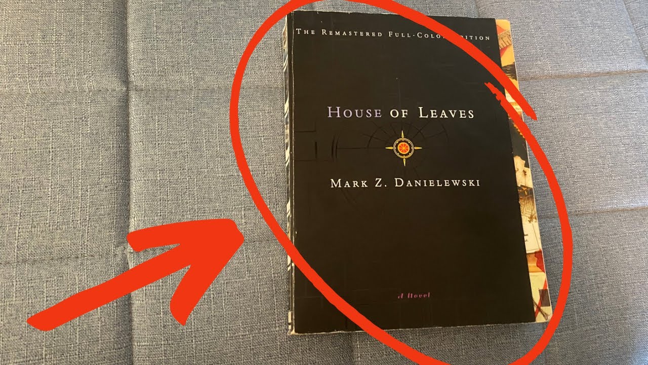 House of Leaves by Mark Z. Danielewski - 1 Minute Book Review - YouTube