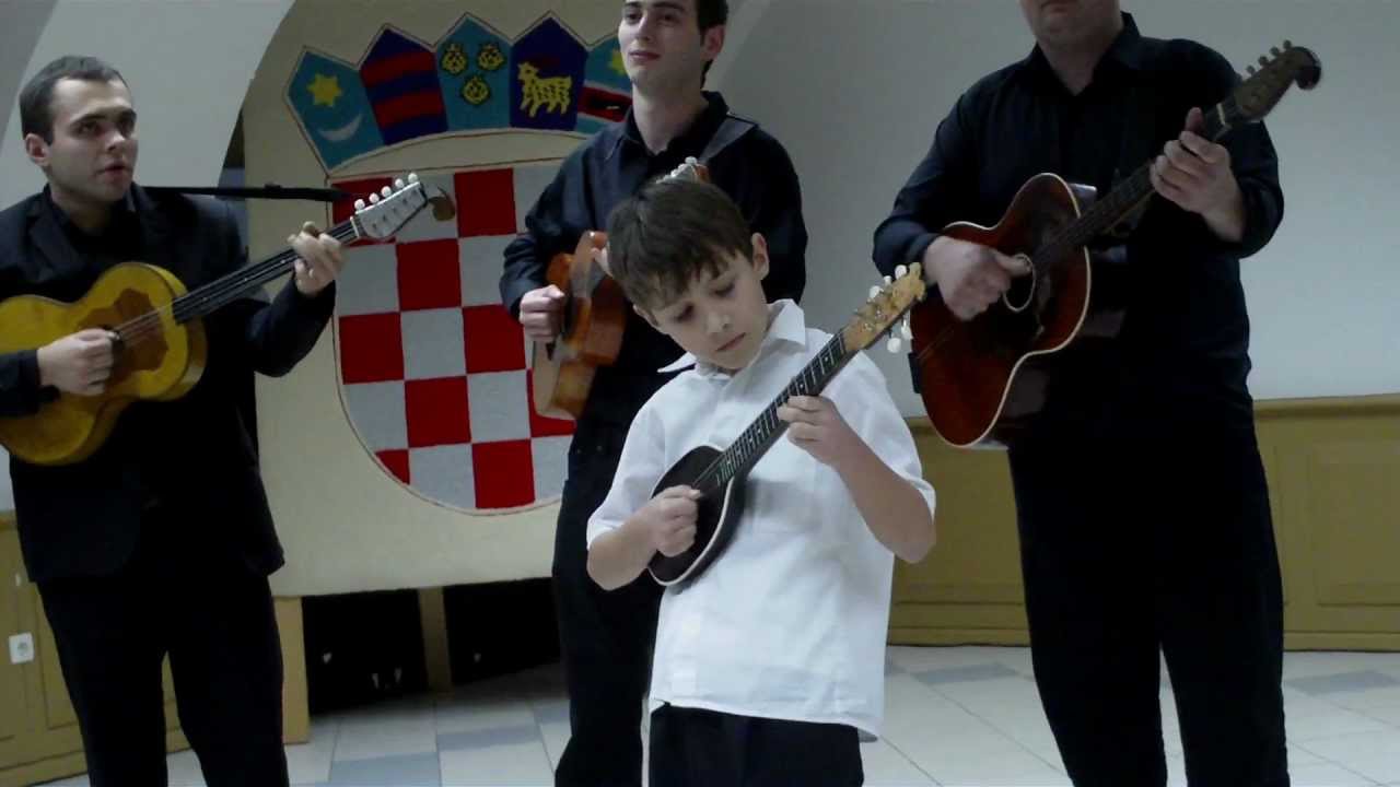 Franko Kelemen - Slavonsko kolo - YouTube