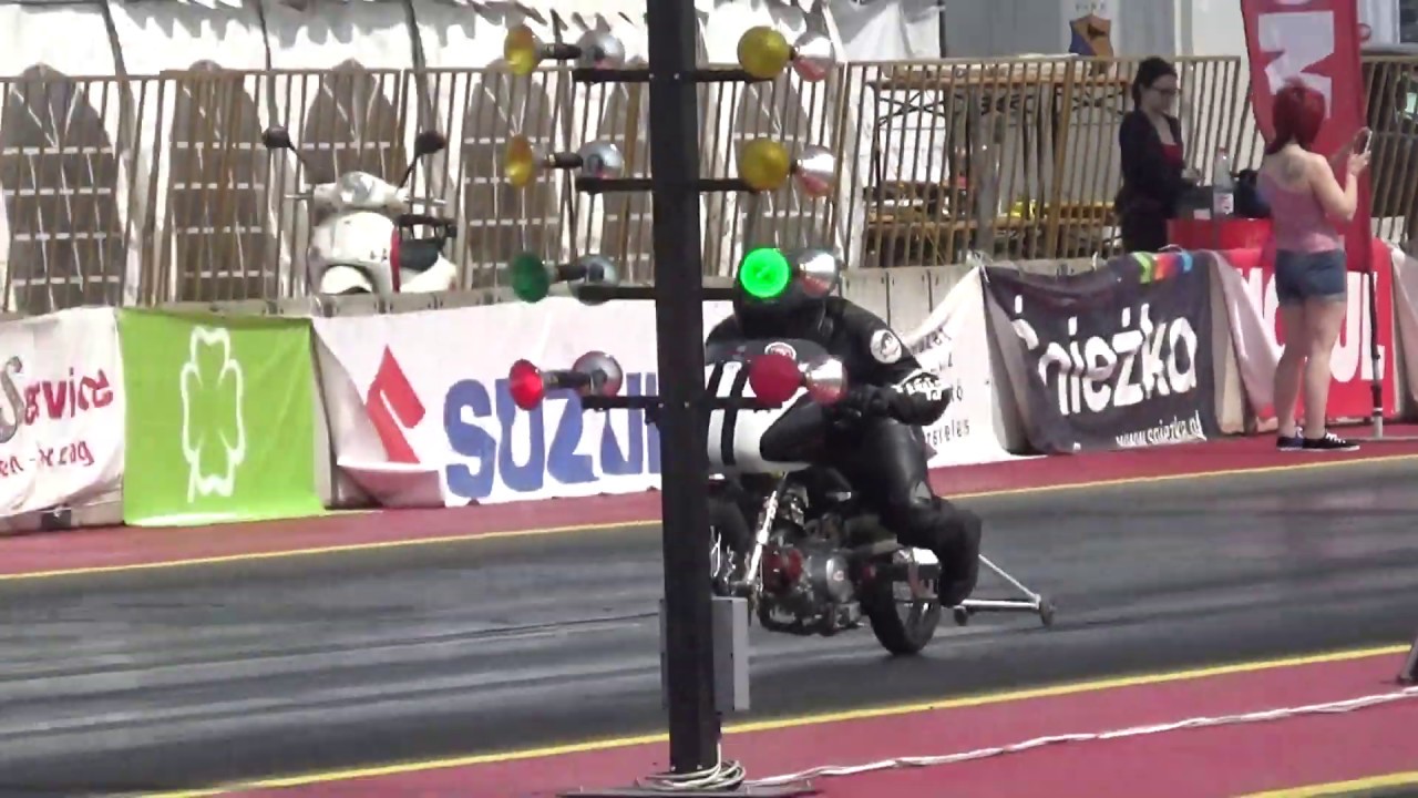 Motor gyorsulási verseny, start, Kunmadaras, 2018., v180430-1-040 - YouTube