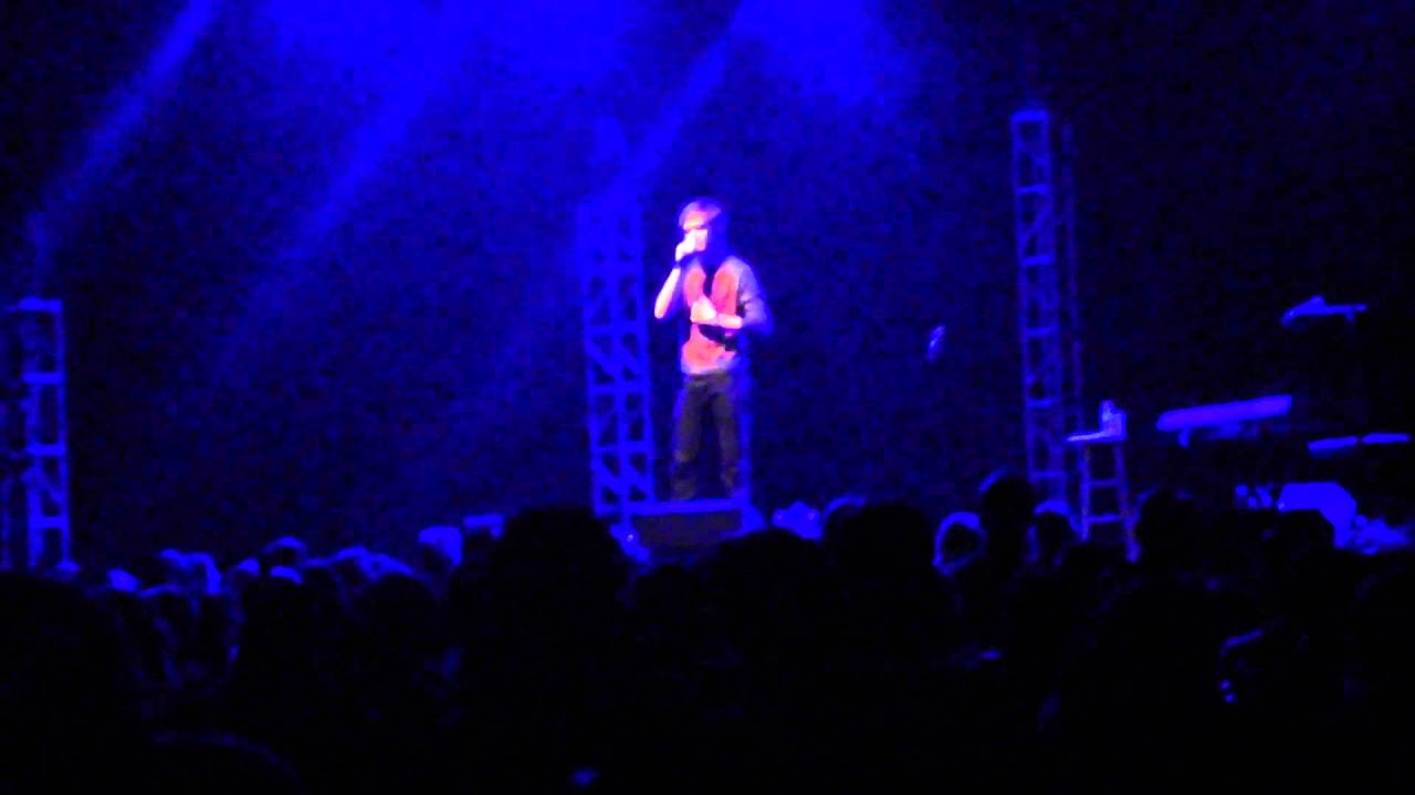 Bo Burnham- Breakup Song (The Conversation) Make Happy Tour 2015 ...